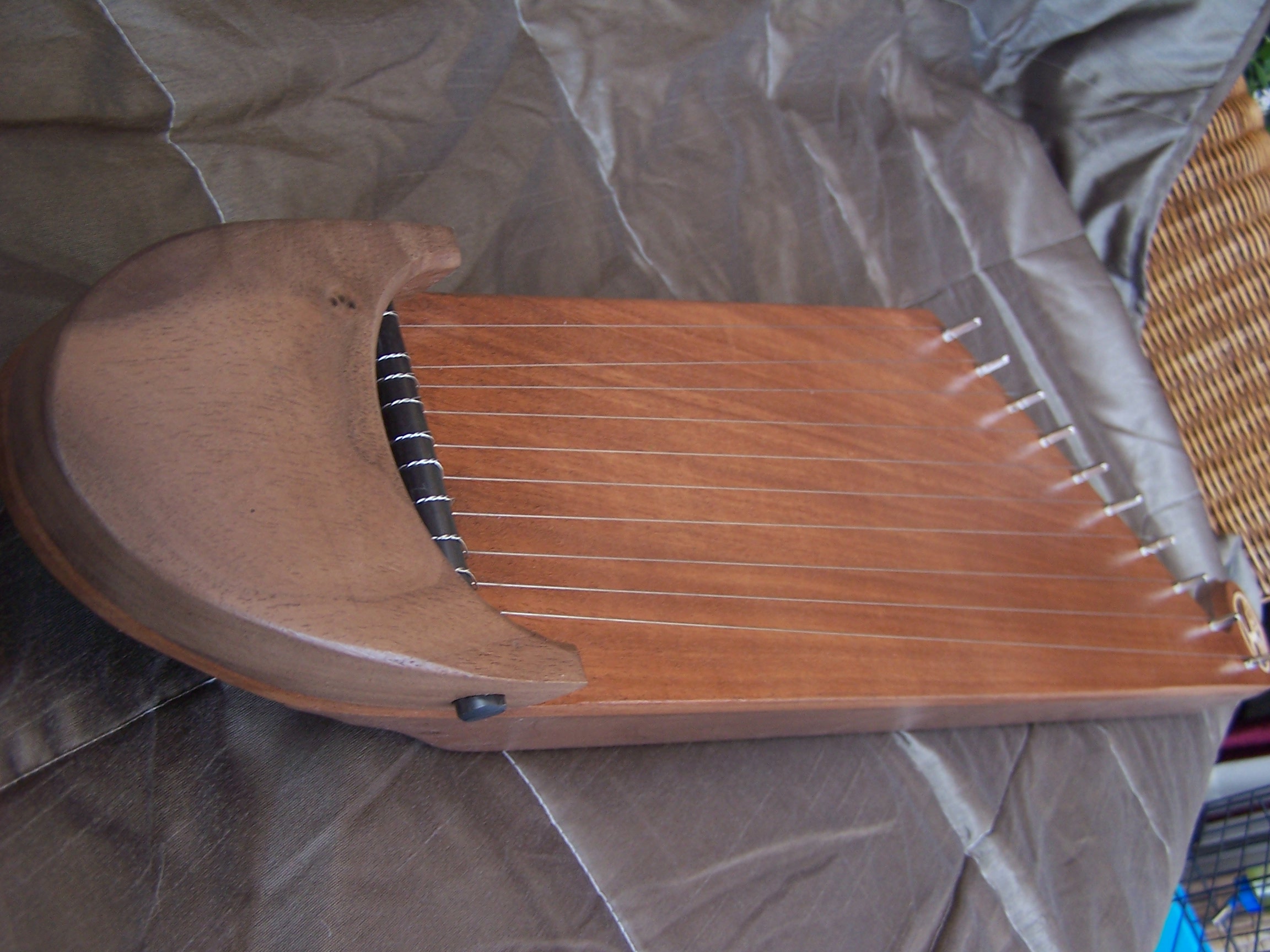 Seeing it to the Finnish: How I Built the Kantele – andrewcferguson